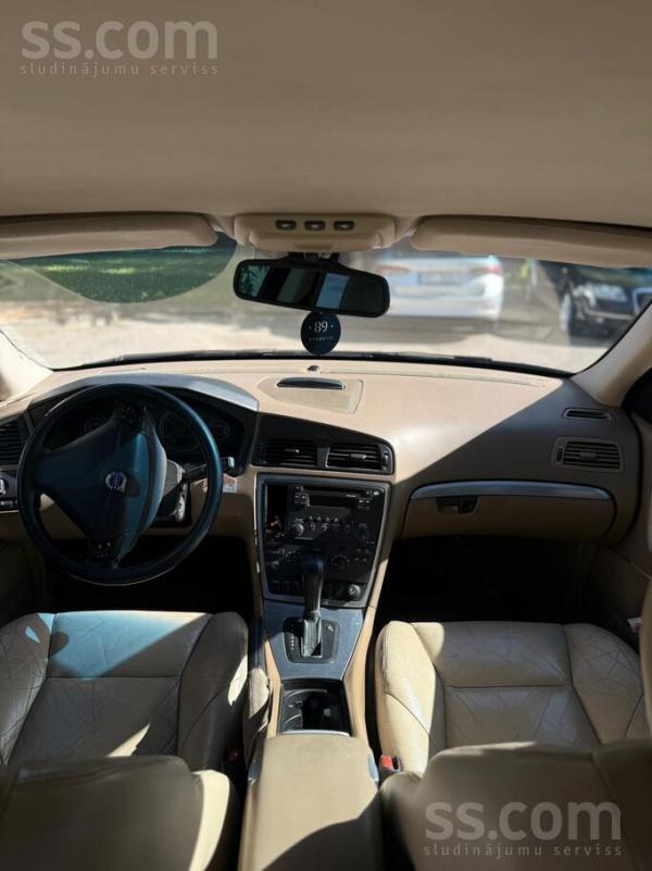 Melns Volvo S60 2004 Rīga, ar dzinēja tilpumu 2.40 L un nobraukumu 375 tūkst. km par 2600 €, foto 4 vietnē AUTOMOTO.COM.LV
