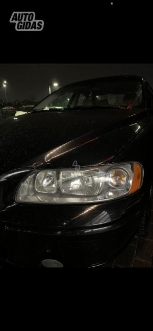 Black Volvo S60 2004 in Vilnius, with an engine capacity of 2.40 L and mileage of 261 thousand km for 1100 €, photo 12 on AUTOMOTO.COM.LV