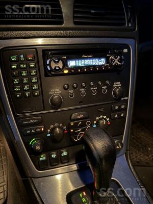 Melns Volvo S60 2004 Rīga, ar dzinēja tilpumu 2.40 L un nobraukumu 424 tūkst. km par 1150 €, foto 5 vietnē AUTOMOTO.COM.LV