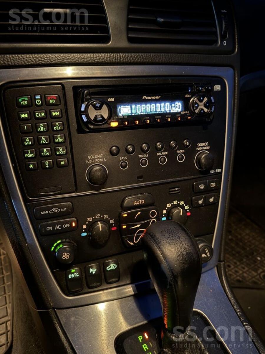 Melns Volvo S60 2004 Rīga, ar dzinēja tilpumu 2.40 L un nobraukumu 424 tūkst. km par 1150 €, foto 5 vietnē AUTOMOTO.COM.LV