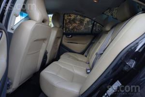 Black Volvo S60 2004 in Riga, with an engine capacity of 2.40 L and mileage of 290 thousand km for 1495 €, photo 14 on AUTOMOTO.COM.LV