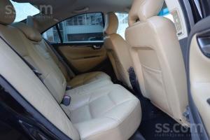 Black Volvo S60 2004 in Riga, with an engine capacity of 2.40 L and mileage of 290 thousand km for 1495 €, photo 15 on AUTOMOTO.COM.LV