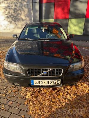 Melns Volvo S60 2004 Bauska, ar dzinēja tilpumu 2.40 L un nobraukumu 405 tūkst. km par 1550 €, foto 13 vietnē AUTOMOTO.COM.LV