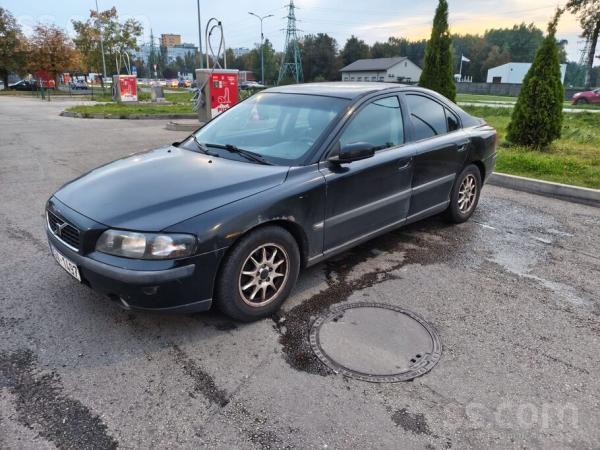 Melns Volvo S60 2004 Rīga, ar dzinēja tilpumu 2.40 L un nobraukumu 404 tūkst. km par 1199 €, foto 4 vietnē AUTOMOTO.COM.LV