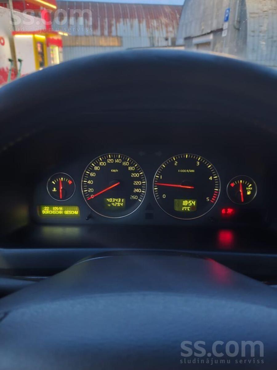 Melns Volvo S60 2004 Rīga, ar dzinēja tilpumu 2.40 L un nobraukumu 404 tūkst. km par 1199 €, foto 6 vietnē AUTOMOTO.COM.LV
