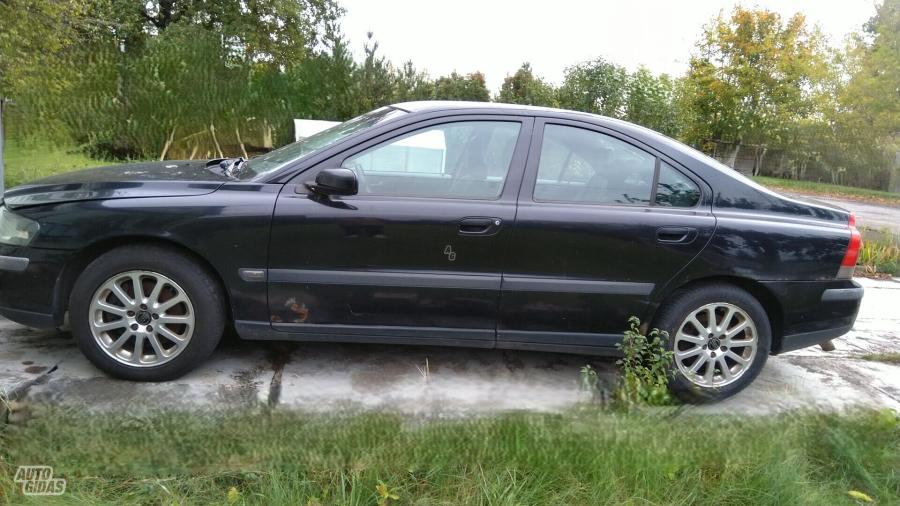 Melns Volvo S60 2004 Ukmergė, ar dzinēja tilpumu 2.40 L un nobraukumu 433 tūkst. km par 500 €, foto 1 vietnē AUTOMOTO.COM.LV