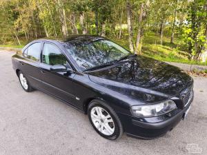 Black Volvo S60 2004 in Taurage, with an engine capacity of 2.40 L and mileage of 329 thousand km for 1650 €, photo 11 on AUTOMOTO.COM.LV
