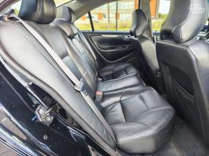 Black Volvo S60 2004 in Taurage, with an engine capacity of 2.40 L and mileage of 329 thousand km for 1650 €, photo 16 on AUTOMOTO.COM.LV