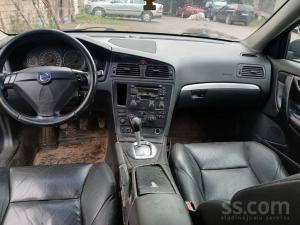 Melns Volvo S60 2004 Ogre, ar dzinēja tilpumu 2.40 L un nobraukumu 353 tūkst. km par 500 €, foto 5 vietnē AUTOMOTO.COM.LV