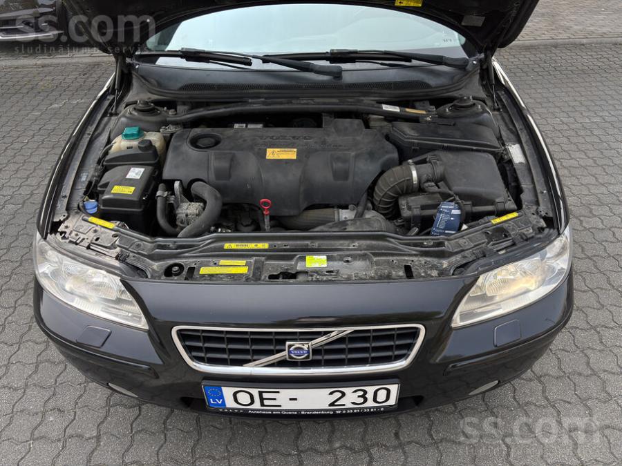 Melns Volvo S60 2005 Rīga, ar dzinēja tilpumu 2.40 L un nobraukumu 0 tūkst. km par 2490 €, foto 14 vietnē AUTOMOTO.COM.LV