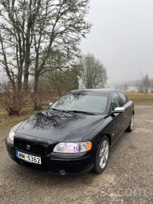Melns Volvo S60 2005 Aizkraukle, ar dzinēja tilpumu 2.40 L un nobraukumu 341 tūkst. km par 1700 €, foto 2 vietnē AUTOMOTO.COM.LV