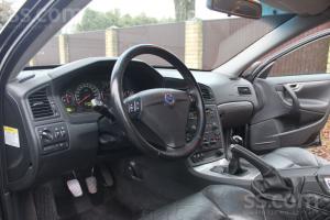 Black Volvo S60 2005 in Riga, with an engine capacity of 2.40 L and mileage of 317 thousand km for 1750 €, photo 16 on AUTOMOTO.COM.LV