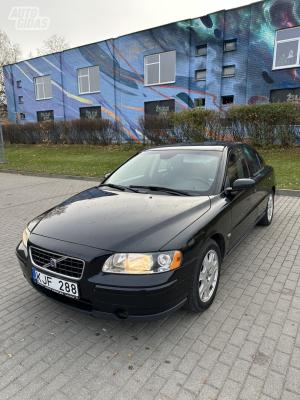 Melns Volvo S60 2005 Kaišiadorys, ar dzinēja tilpumu 2.40 L un nobraukumu 300 tūkst. km par 1100 €, foto 8 vietnē AUTOMOTO.COM.LV