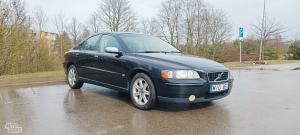 Black Volvo S60 2005 in Kupiskis, with an engine capacity of 2.40 L and mileage of 360 thousand km for 1850 €, photo 3 on AUTOMOTO.COM.LV