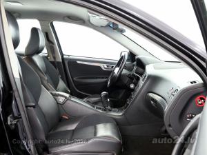 Black Volvo S60 2005 in Tallinn, with an engine capacity of 2.40 L and mileage of 296 thousand km for 1199 €, photo 7 on AUTOMOTO.COM.LV