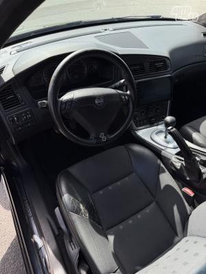 Black Volvo S60 2005 in Panevezys, with an engine capacity of 2.40 L and mileage of 398 thousand km for 3200 €, photo 13 on AUTOMOTO.COM.LV