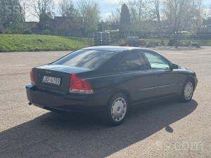 Melns Volvo S60 2005 Valmiera, ar dzinēja tilpumu 2.50 L un nobraukumu 337 tūkst. km par 1500 €, foto 8 vietnē AUTOMOTO.COM.LV