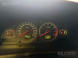 Melns Volvo S60 2005 Valmiera, ar dzinēja tilpumu 2.50 L un nobraukumu 337 tūkst. km par 1500 €, foto 10 vietnē AUTOMOTO.COM.LV