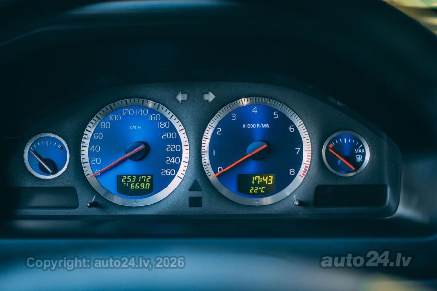 Черный Вольво С60 2005 в Пайде, объемом двигателя 2.50 л и пробегом 253 тыс. км за 9500 €, фото 10 на AUTOMOTO.COM.LV
