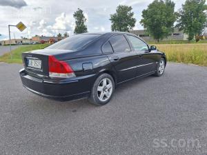Melns Volvo S60 2005 Rīga, ar dzinēja tilpumu 2.40 L un nobraukumu 345 tūkst. km par 1850 €, foto 6 vietnē AUTOMOTO.COM.LV