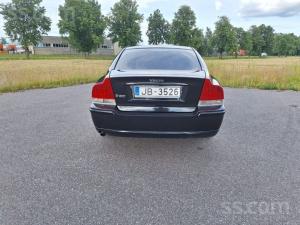 Melns Volvo S60 2005 Rīga, ar dzinēja tilpumu 2.40 L un nobraukumu 345 tūkst. km par 1850 €, foto 7 vietnē AUTOMOTO.COM.LV