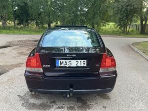 Melns Volvo S60 2005 Šalčininkai, ar dzinēja tilpumu 2.40 L un nobraukumu 0 tūkst. km par 1300 €, foto 6 vietnē AUTOMOTO.COM.LV