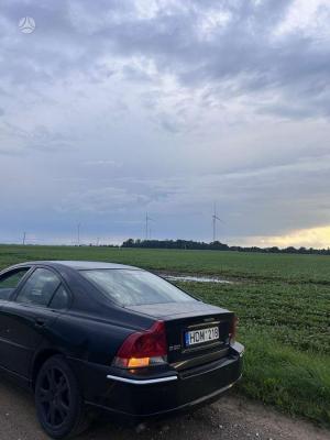 Melns Volvo S60 2005 Kauņa, ar dzinēja tilpumu 2.40 L un nobraukumu 298 tūkst. km par 850 €, foto 9 vietnē AUTOMOTO.COM.LV