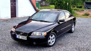 Black Volvo S60 2005 in Cesis, with an engine capacity of 2.40 L and mileage of 436 thousand km for 1700 €, photo  on AUTOMOTO.COM.LV