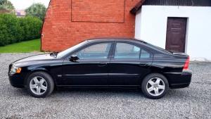Melns Volvo S60 2005 Cēsis, ar dzinēja tilpumu 2.40 L un nobraukumu 436 tūkst. km par 1700 €, foto 9 vietnē AUTOMOTO.COM.LV