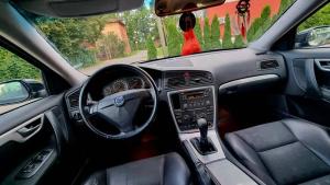 Black Volvo S60 2005 in Cesis, with an engine capacity of 2.40 L and mileage of 436 thousand km for 1700 €, photo 13 on AUTOMOTO.COM.LV