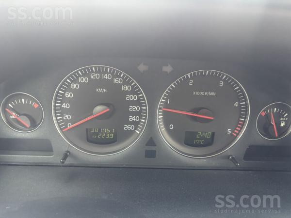Melns Volvo S60 2005 Jēkabpils, ar dzinēja tilpumu 2.40 L un nobraukumu 375 tūkst. km par 1700 €, foto 8 vietnē AUTOMOTO.COM.LV