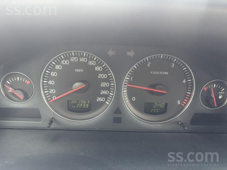 Черный Вольво С60 2005 в Екабпилс, объемом двигателя 2.40 л и пробегом 375 тыс. км за 1700 €, фото 9 на AUTOMOTO.COM.LV