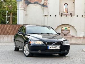 Черный Вольво С60 2005 в Рига, объемом двигателя 2.40 л и пробегом 266 тыс. км за 3500 €, фото  на AUTOMOTO.COM.LV