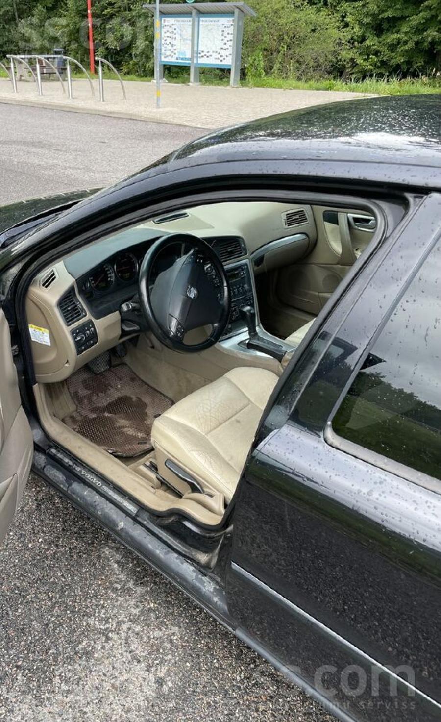 Melns Volvo S60 2005 Jēkabpils, ar dzinēja tilpumu 2.40 L un nobraukumu 325 tūkst. km par 1600 €, foto 7 vietnē AUTOMOTO.COM.LV