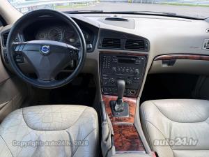 Black Volvo S60 2005 in Tallinn, with an engine capacity of 2.40 L and mileage of 330 thousand km for 2650 €, photo 12 on AUTOMOTO.COM.LV