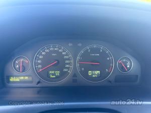 Black Volvo S60 2005 in Tallinn, with an engine capacity of 2.40 L and mileage of 330 thousand km for 2650 €, photo 13 on AUTOMOTO.COM.LV