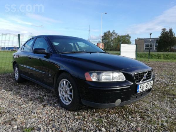 Melns Volvo S60 2005 Saldus, ar dzinēja tilpumu 2.40 L un nobraukumu 433 tūkst. km par 2200 €, foto 3 vietnē AUTOMOTO.COM.LV