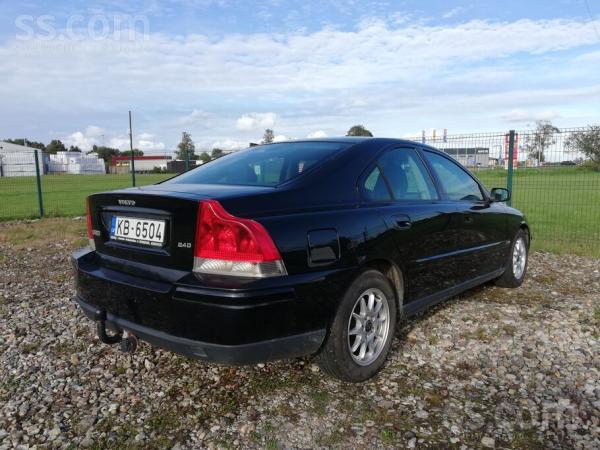 Melns Volvo S60 2005 Saldus, ar dzinēja tilpumu 2.40 L un nobraukumu 433 tūkst. km par 2200 €, foto 5 vietnē AUTOMOTO.COM.LV