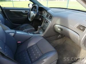 Black Volvo S60 2005 in Saldus, with an engine capacity of 2.40 L and mileage of 433 thousand km for 2200 €, photo 12 on AUTOMOTO.COM.LV