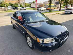 Black Volvo S60 2005 in Siauliai, with an engine capacity of 2.40 L and mileage of 426 thousand km for 1350 €, photo 16 on AUTOMOTO.COM.LV