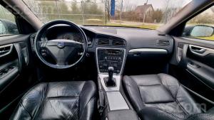 Black Volvo S60 2006 in Cesis, with an engine capacity of 2.40 L and mileage of 394 thousand km for 1800 €, photo 12 on AUTOMOTO.COM.LV