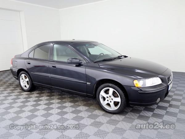 Melns Volvo S60 2006 Tallina, ar dzinēja tilpumu 2.40 L un nobraukumu 283 tūkst. km par 1999 €, foto 1 vietnē AUTOMOTO.COM.LV