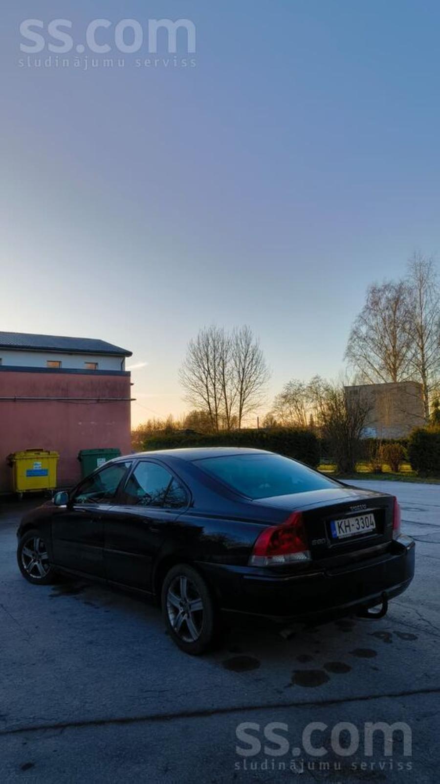 Melns Volvo S60 2006 Rīga, ar dzinēja tilpumu 2.40 L un nobraukumu 418 tūkst. km par 1800 €, foto 5 vietnē AUTOMOTO.COM.LV