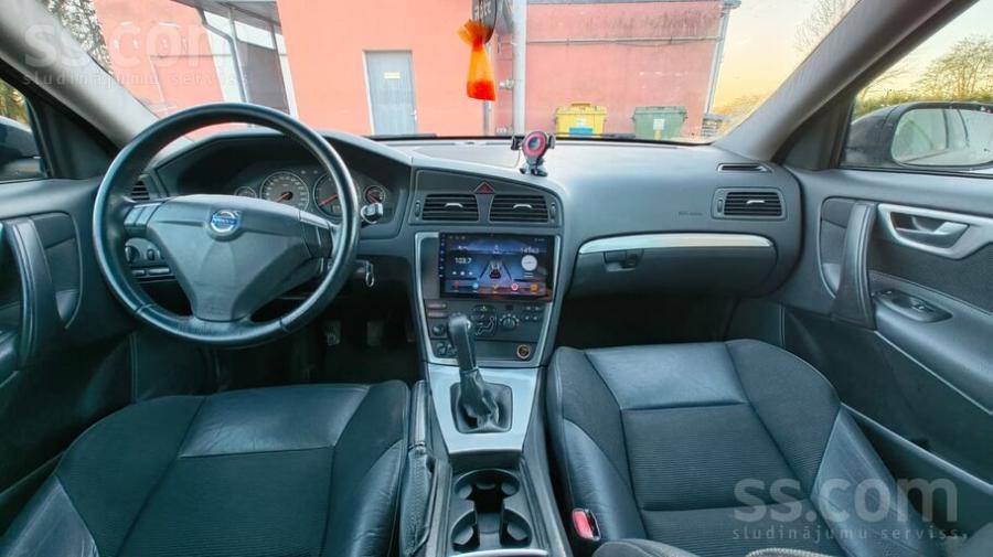 Melns Volvo S60 2006 Rīga, ar dzinēja tilpumu 2.40 L un nobraukumu 418 tūkst. km par 1800 €, foto 6 vietnē AUTOMOTO.COM.LV