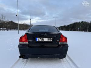 Black Volvo S60 2006 in Vilnius, with an engine capacity of 2.50 L and mileage of 336 thousand km for 6750 €, photo 7 on AUTOMOTO.COM.LV