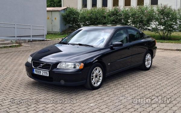 Black Volvo S60 2006 in Paide, with an engine capacity of 2.40 L and mileage of 297 thousand km for 3950 €, photo 2 on AUTOMOTO.COM.LV