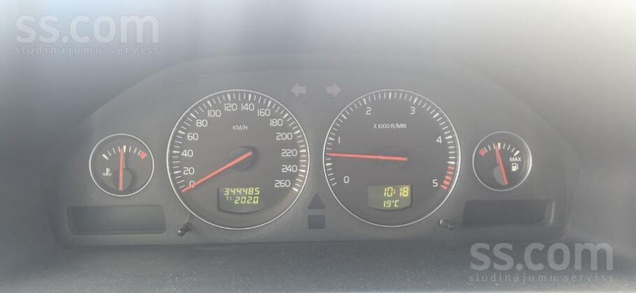 Melns Volvo S60 2006 Gulbene, ar dzinēja tilpumu 2.40 L un nobraukumu 345 tūkst. km par 2100 €, foto 6 vietnē AUTOMOTO.COM.LV