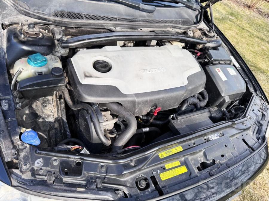Melns Volvo S60 2006 Rīga, ar dzinēja tilpumu 2.40 L un nobraukumu 345 tūkst. km par 2550 €, foto 8 vietnē AUTOMOTO.COM.LV