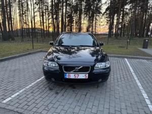Черный Вольво С60 2006 в Рига, объемом двигателя 2.40 л и пробегом 229 тыс. км за 1000 €, фото 4 на AUTOMOTO.COM.LV