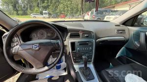 Черный Вольво С60 2006 в Алуксне, объемом двигателя 2.40 л и пробегом 398 тыс. км за 2800 €, фото 6 на AUTOMOTO.COM.LV